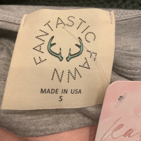 sewchicboutique | Tops | Gray Ruffle Sleeve Striped Tee | Poshmark